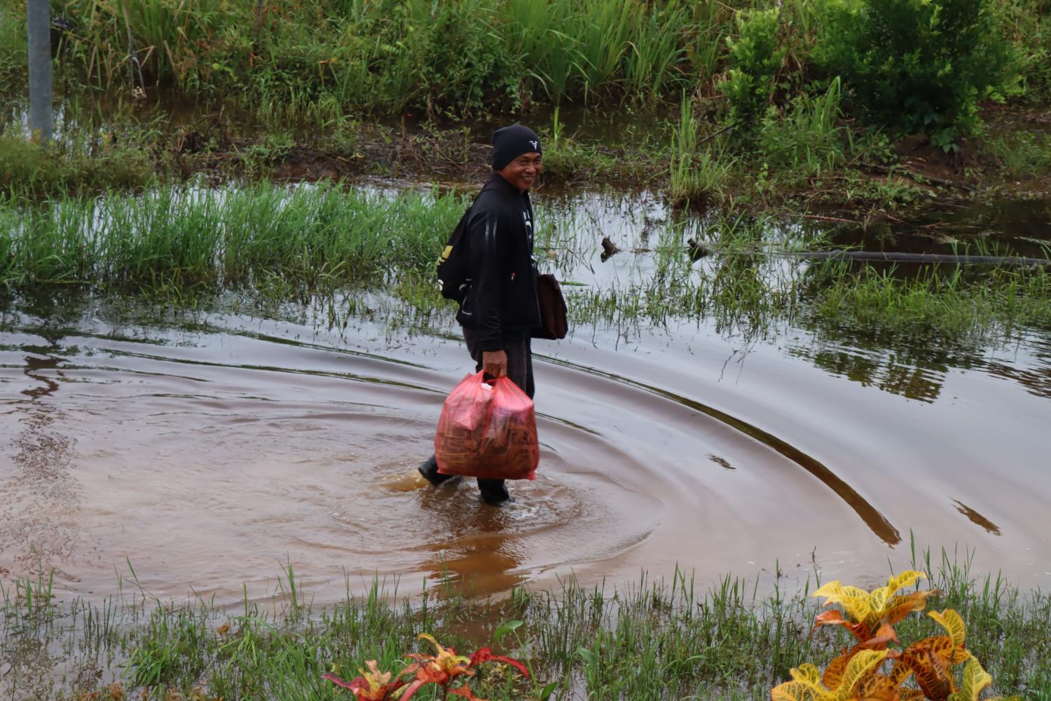 QSB Group Step Up To Help Flood Victims | Qhazanah Sabah Berhad